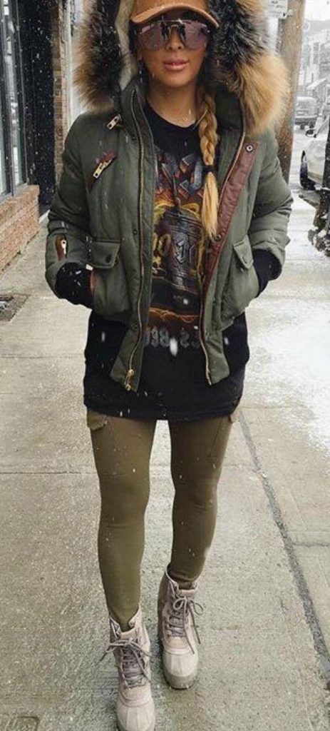 Best Outerwear Clothes Every Woman Should Have 2023 - Street Style Review