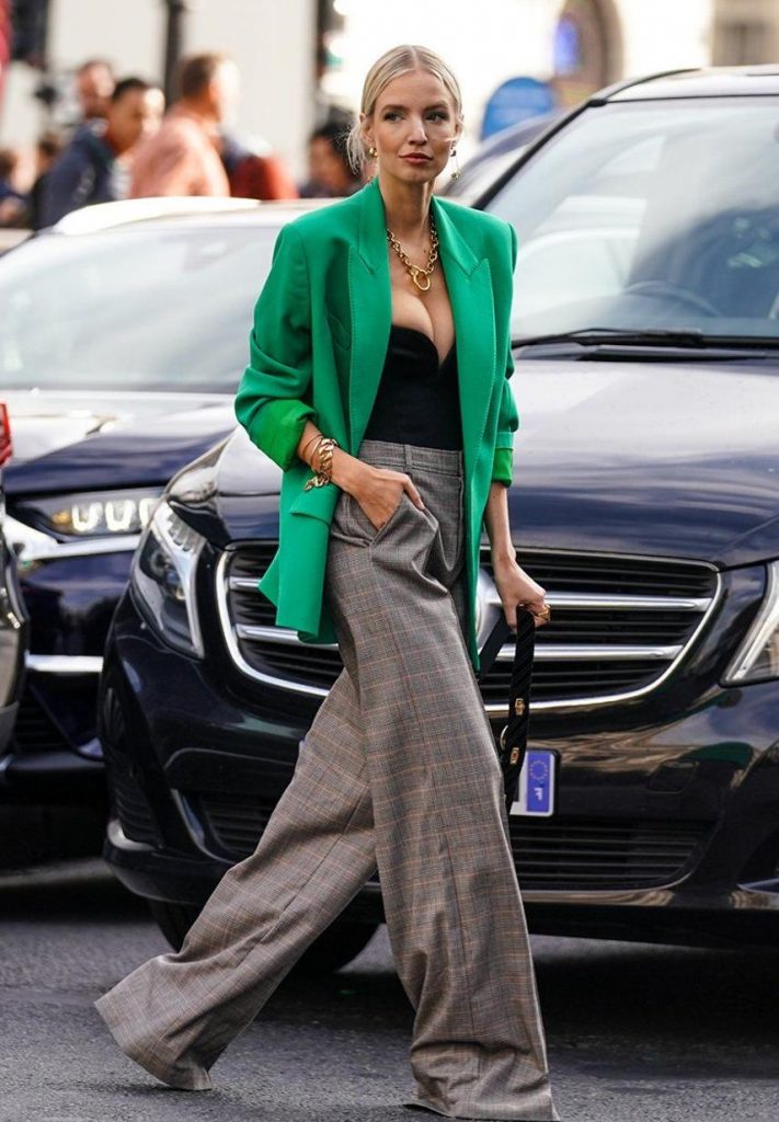 Smart Business Dress Code For Women 2023 - Street Style Review